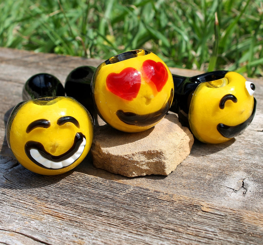 4.5" Emoji Glass Smoking Pipes Face Emoticons Bowls for Smoke Heavy ...