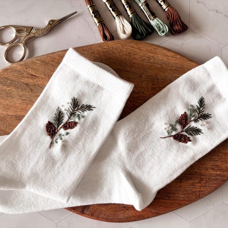 Pommes de pin chaussettes - Etsy France