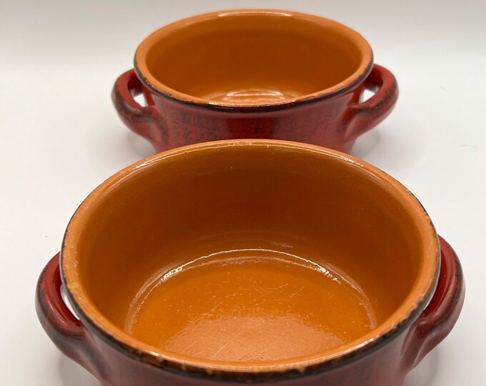 De Silva Red Cocotte Round Pottery Baking Dishes, Set of 2, Made in ...