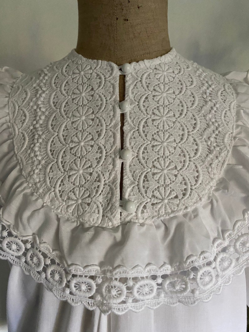 Vintage Blouse With Lace Yoke and Frill. 1970s Blouse With Lace Yoke ...