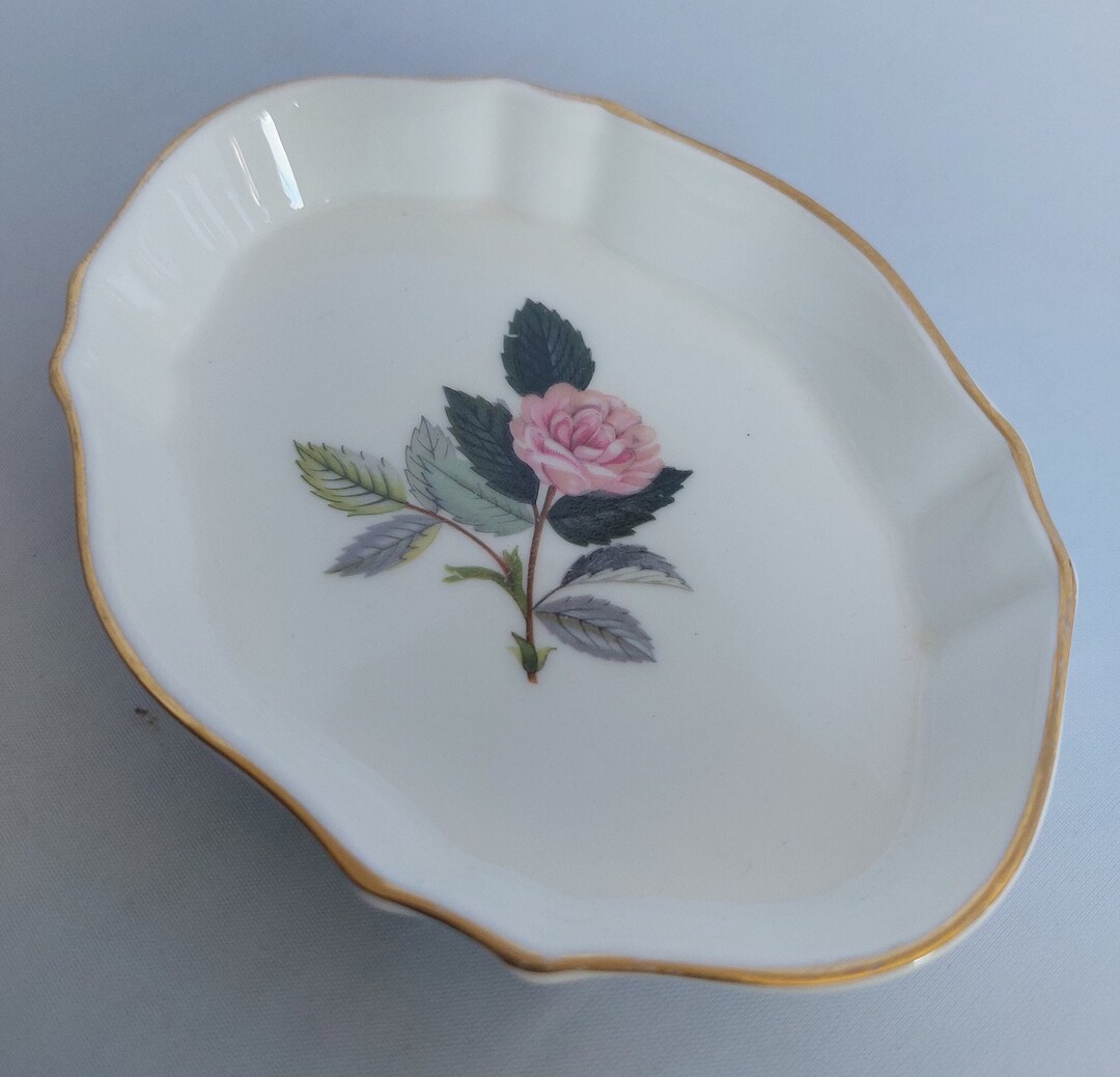 Wedgewood Hathaway Rose Pin Tray / Trinket Dish.. 11cm Long ..8cm Wide ...