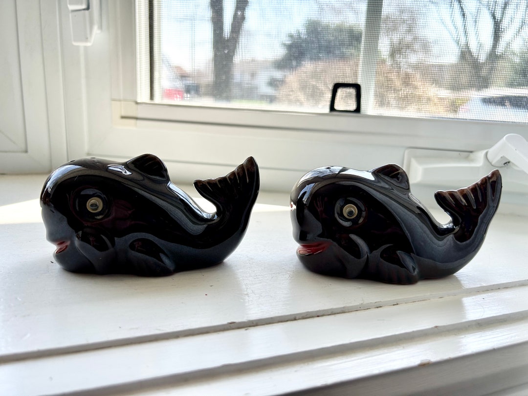 Vintage Whale Salt and Pepper Shakers With Googly Eyes and Large Smiles ...