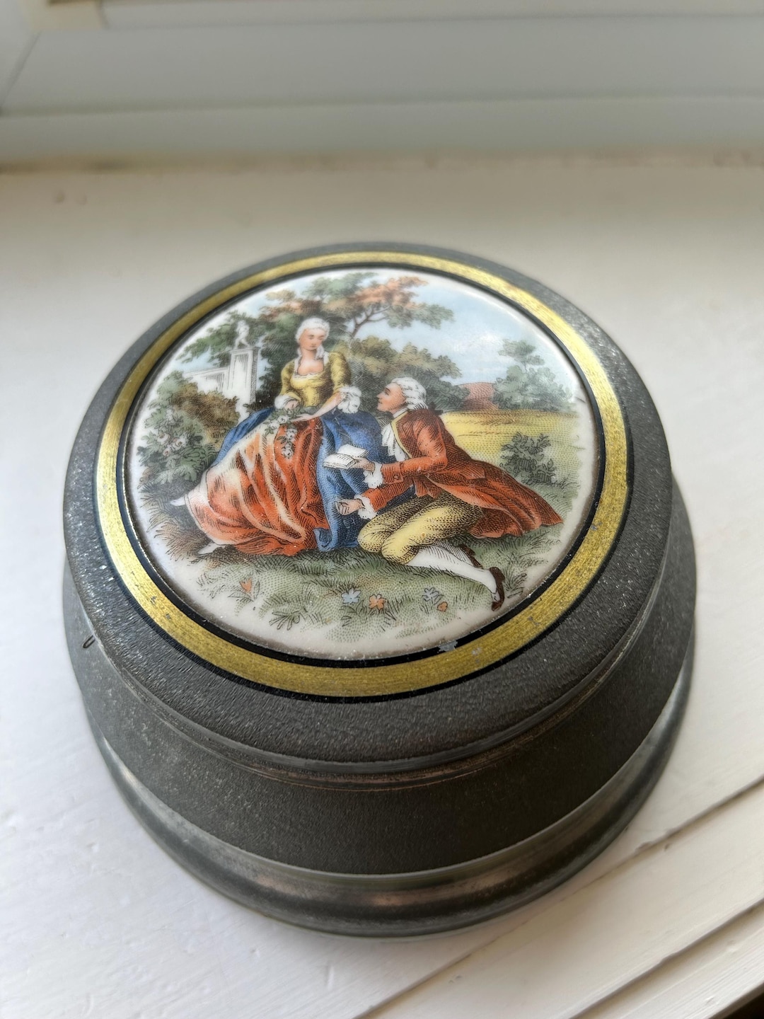 Vintage Powder Puff Aluminum Music Box, Musical Powder Box - Etsy