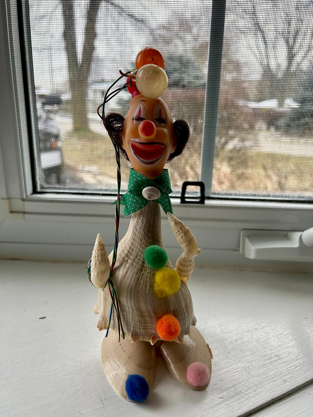 Vintage Shell Clown Figurine, Sea Shell Clown Statue Holding Balloons - Etsy