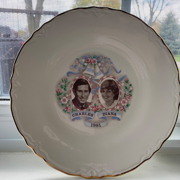 The Royal Wedding Commemorative Plate. Charles and Diana - Etsy