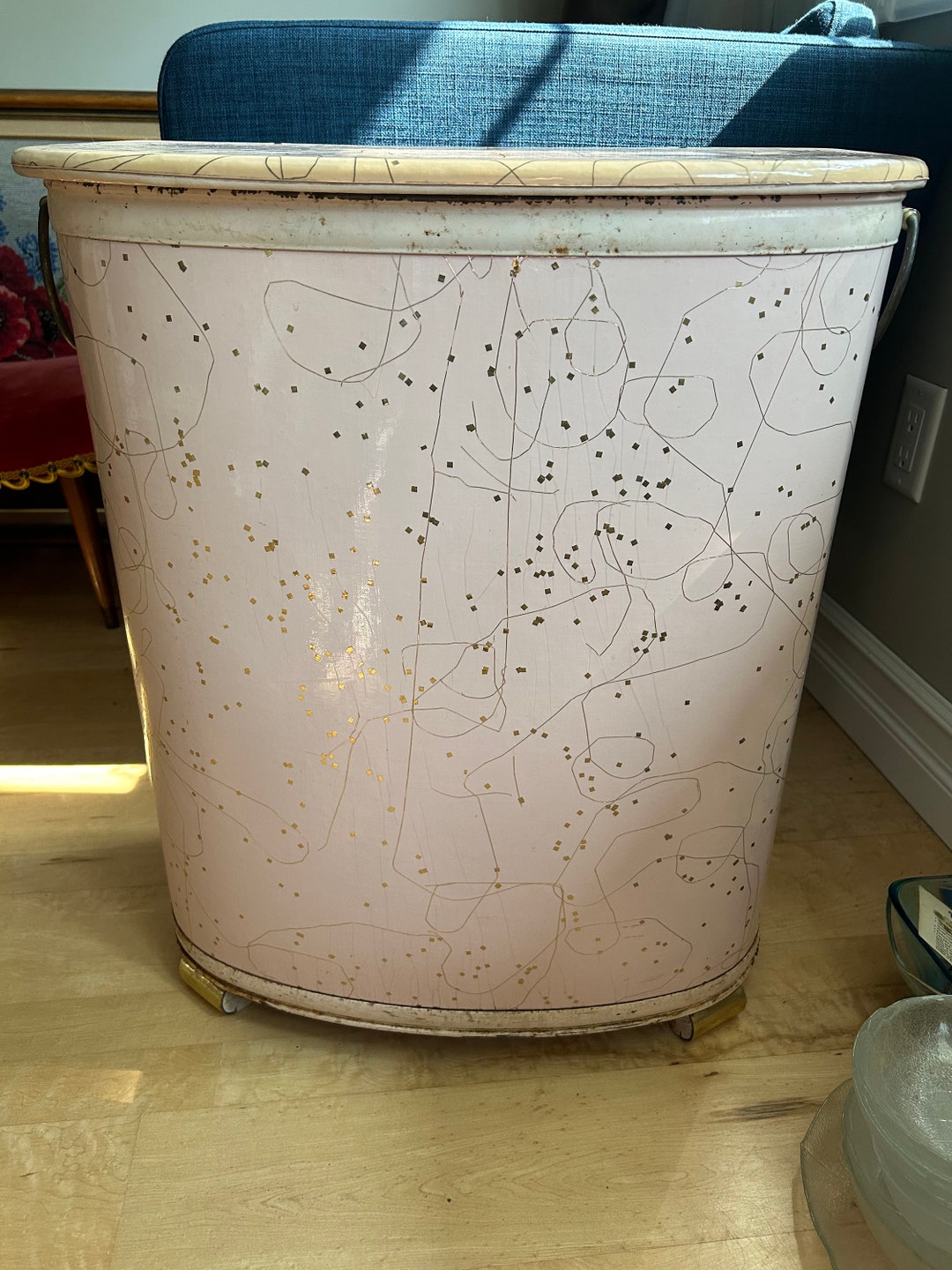 Pearl Wick Laundry Hamper, MCM Pink and Gold Atomic Print Vintage ...