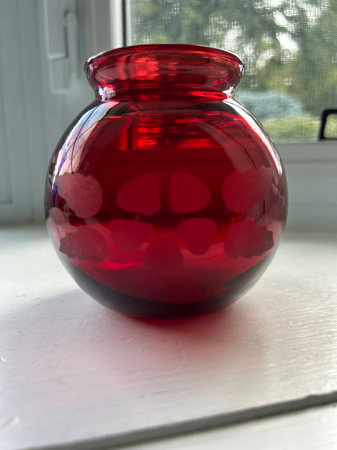Vintage Ruby Red Glass Vase by Anchor Hocking With Frosted Floral ...