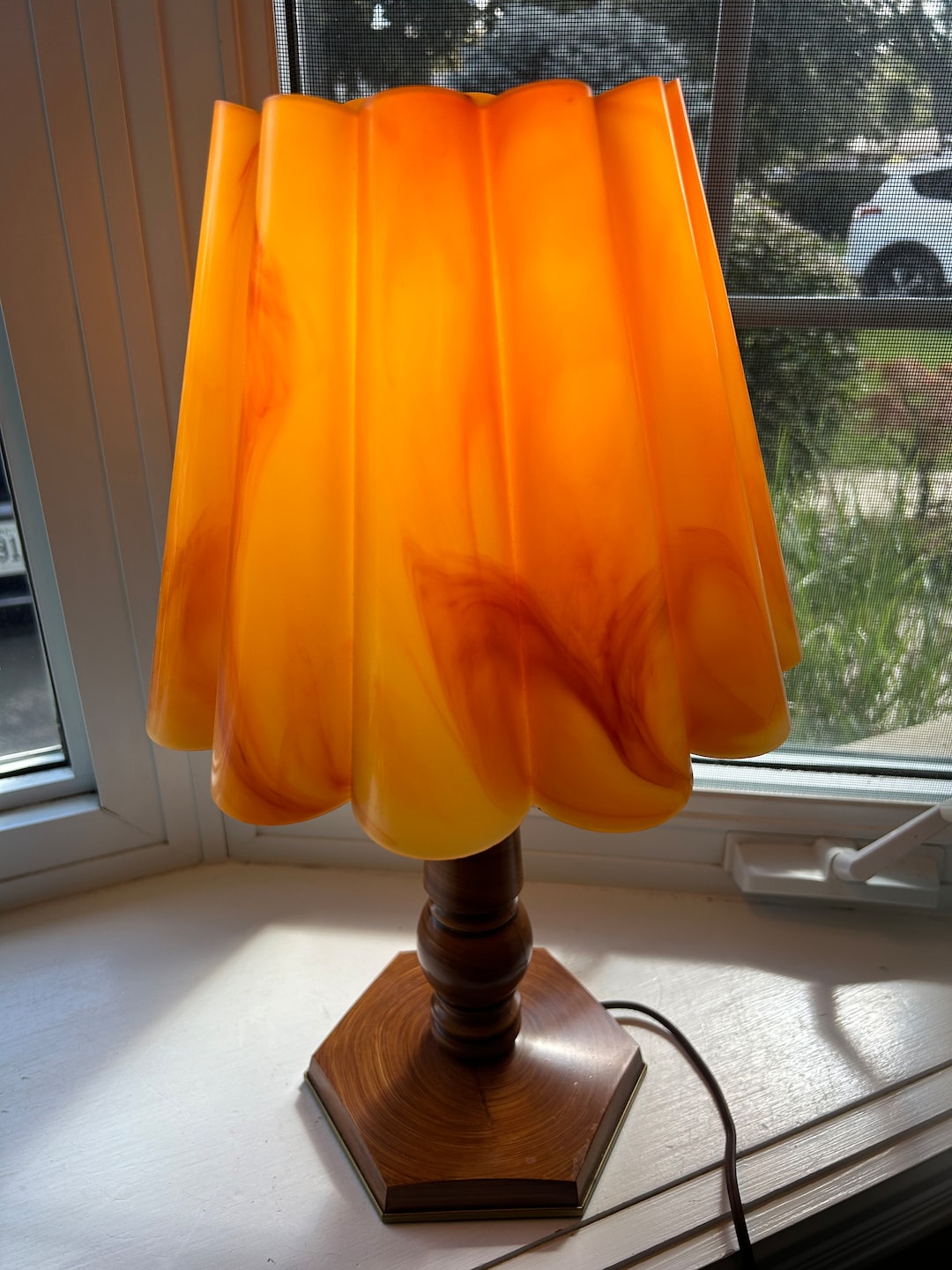 Vintage Gilbert Softlite Lamp, Plastic Shade and Base - Etsy