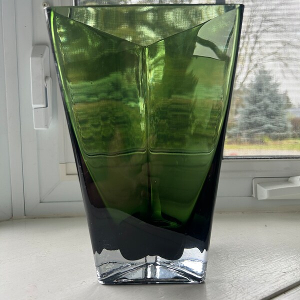 Green Glass Vase - Etsy