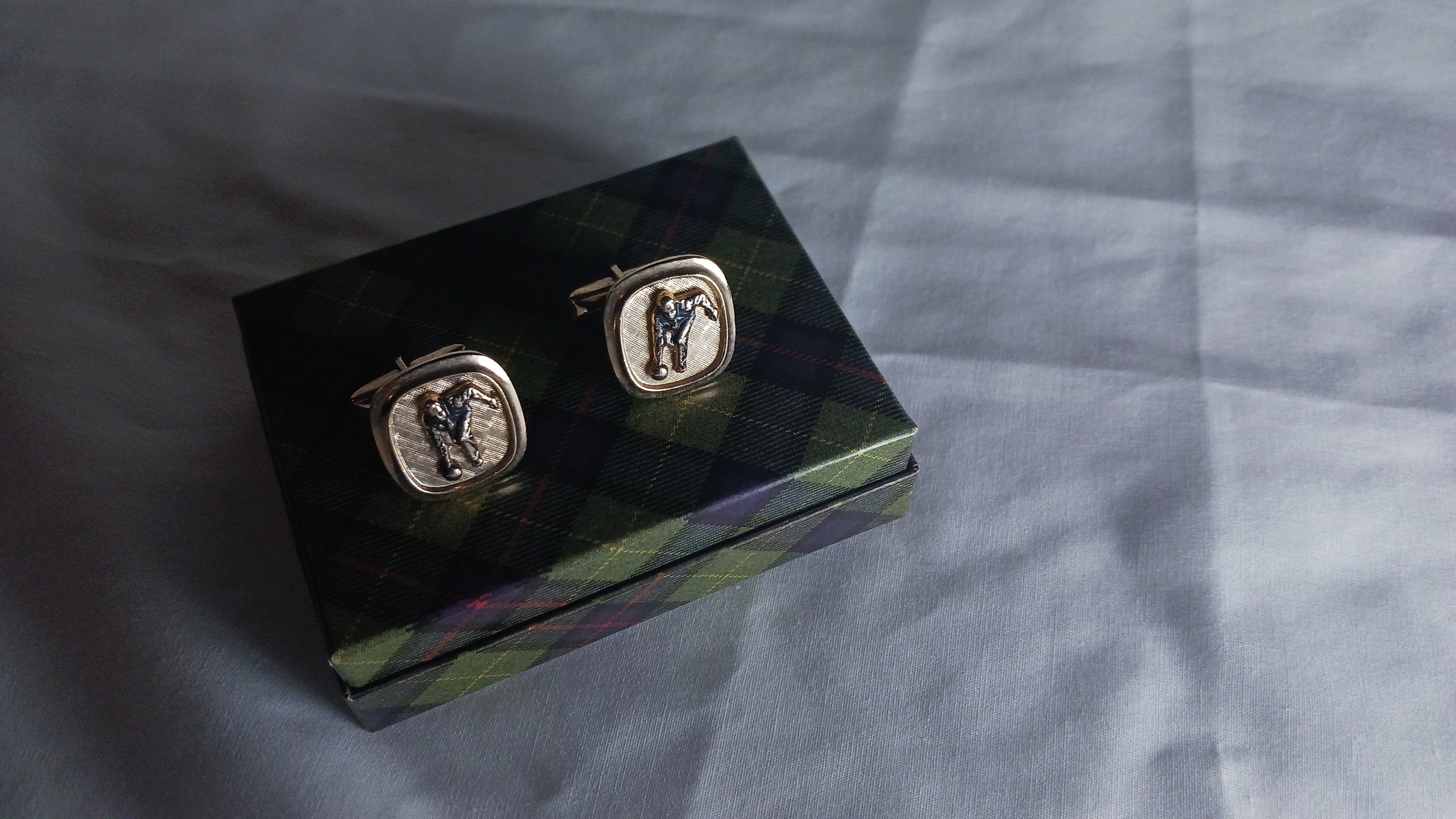 1950's Unmarked Gold Tone Bowler's Cufflinks, in Vintage Very Good to ...