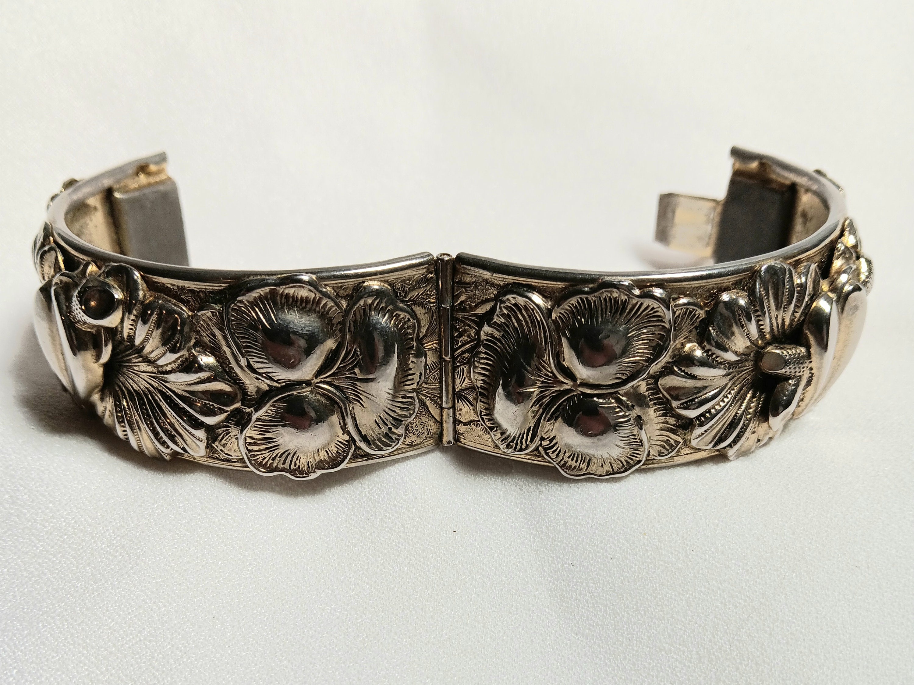 1960's Unmarked Whiting and Davis Style Gold Tone Art Nouveau Floral ...