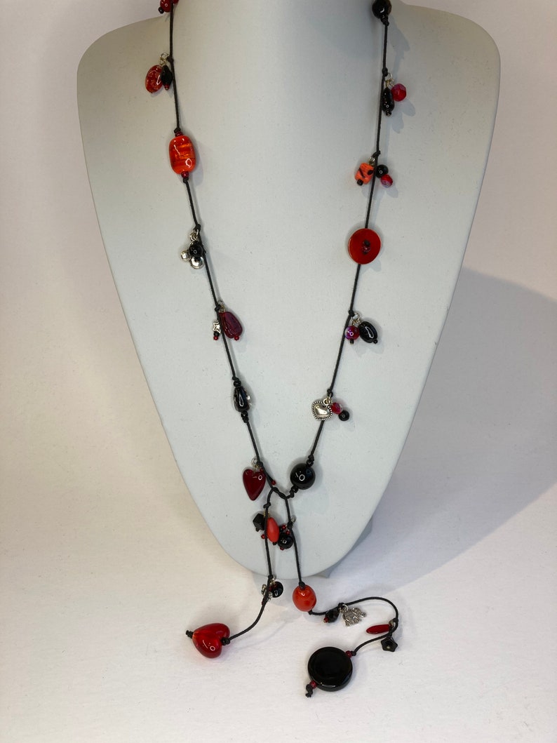 Red and Black Lariat Necklace - Etsy