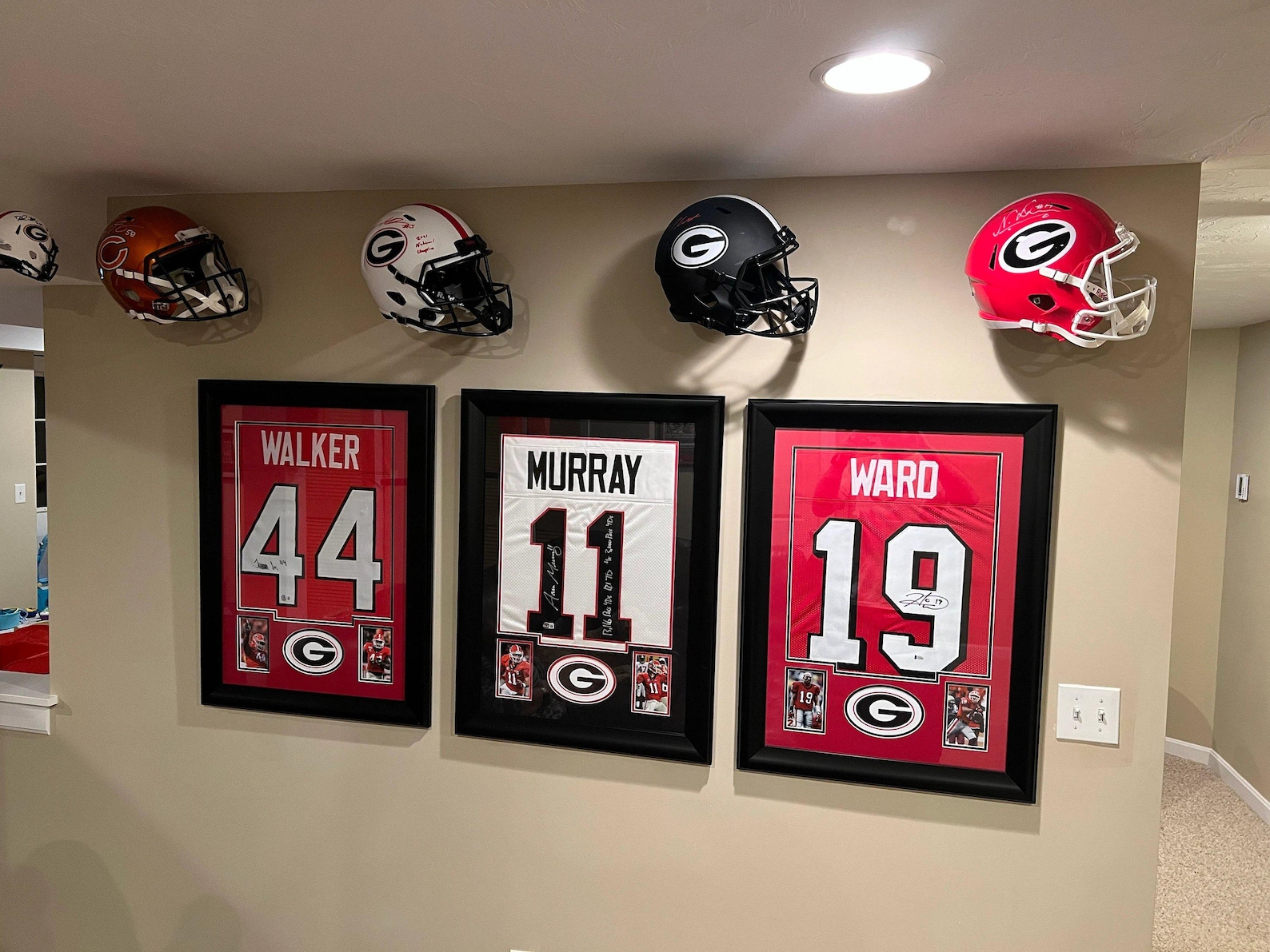 Full Size Floating NFL Replica Football Helmet Wall Mount Display ...