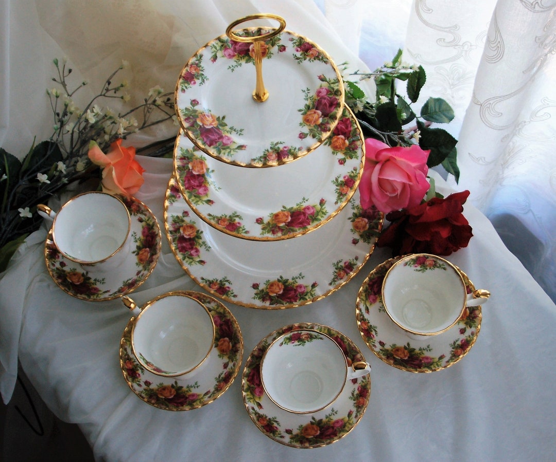 Royal Albert Old Country Roses Cake Stand With Matching Cups (vintage ...