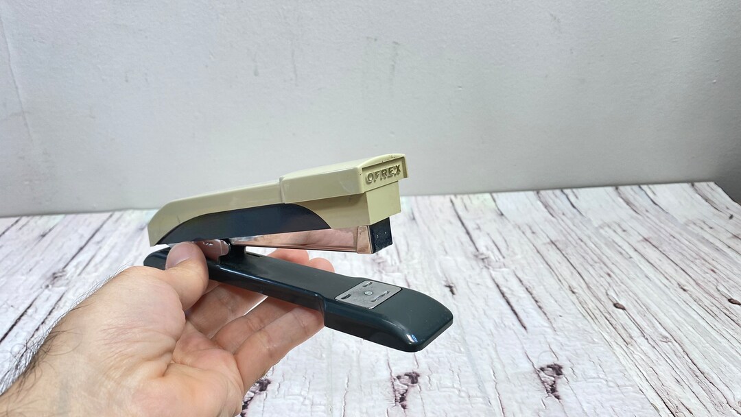 Vintage OFREX No.80 Desk Stapler - Made in England - Art Deco - Beige ...