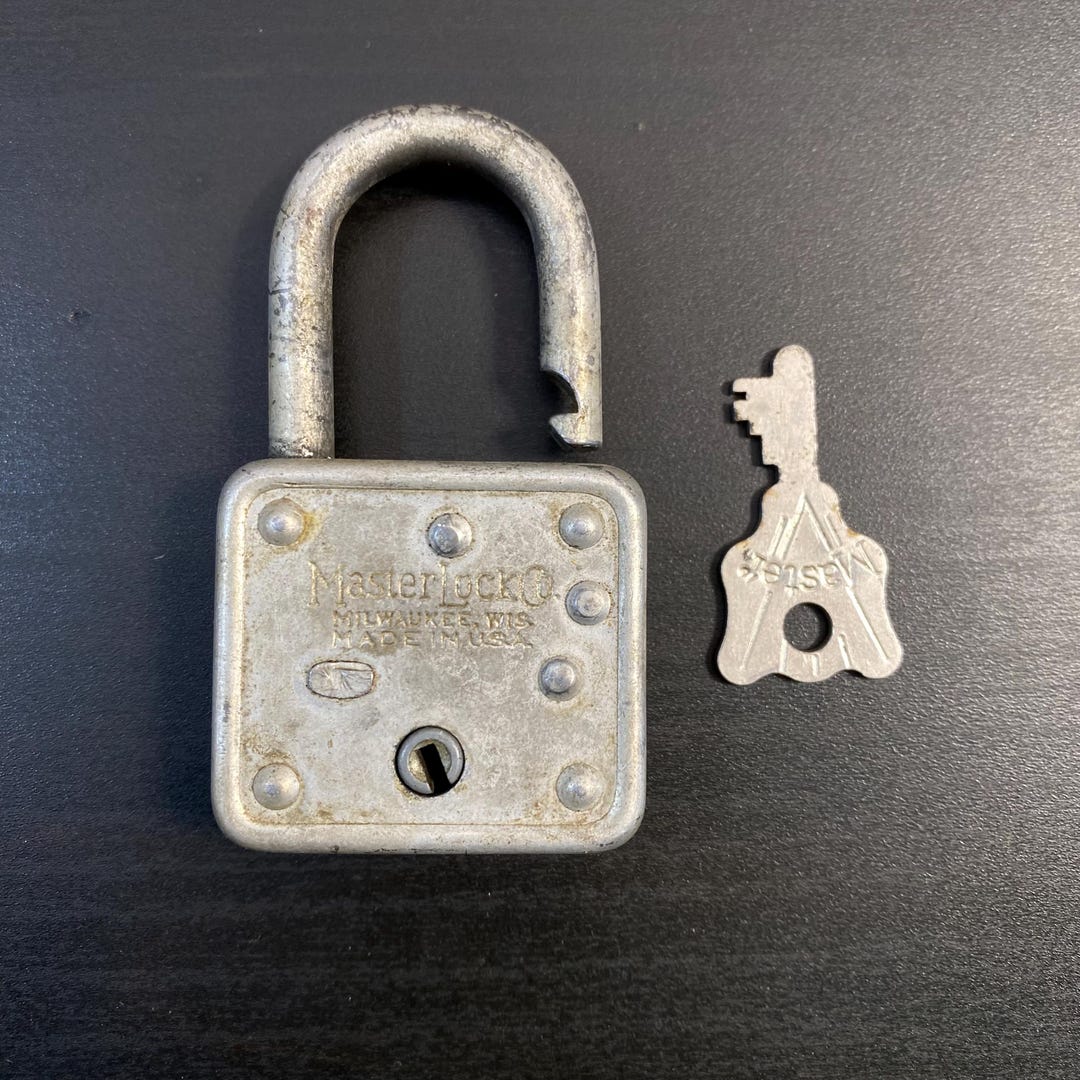 Vintage Classic #66 MASTER Lock With Key, Milwaukee Wis USA, Padlock ...