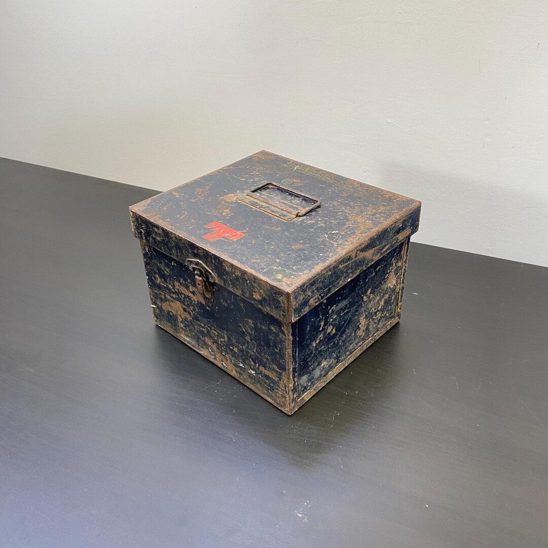 Vintage Tabloid First Aid Kit Box, Cash or Document Box, Medicine Box ...