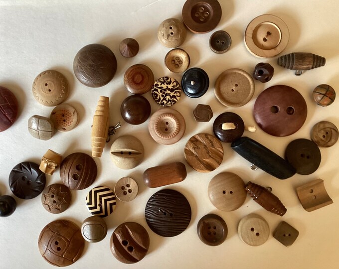 Vintage Fancy Carved Wood Button Lot/junk Journal/scrapbooking/sewing ...