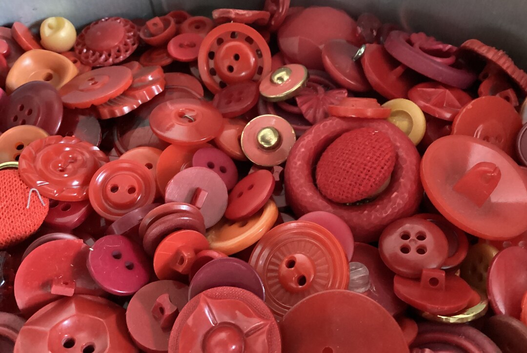 Vintage Mixed Button Lot, Red Orange Plastic Sewing Craft Buttons Colt ...