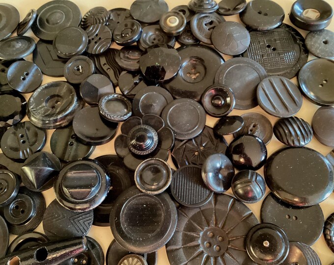 A Collection of 150 Vintage Buttons White/ivory Plastic Mixed Button ...