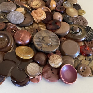 Vintage Large Fancy Rust Sandy Brown Button Lot / Novelty Buttons Junk ...