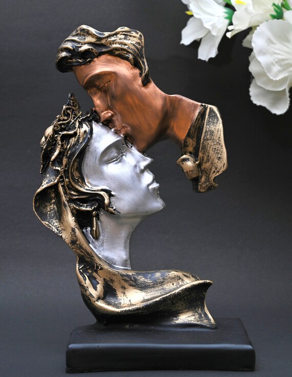 Love Kissing Face Couple Showpiece Statue for Valentine - Etsy