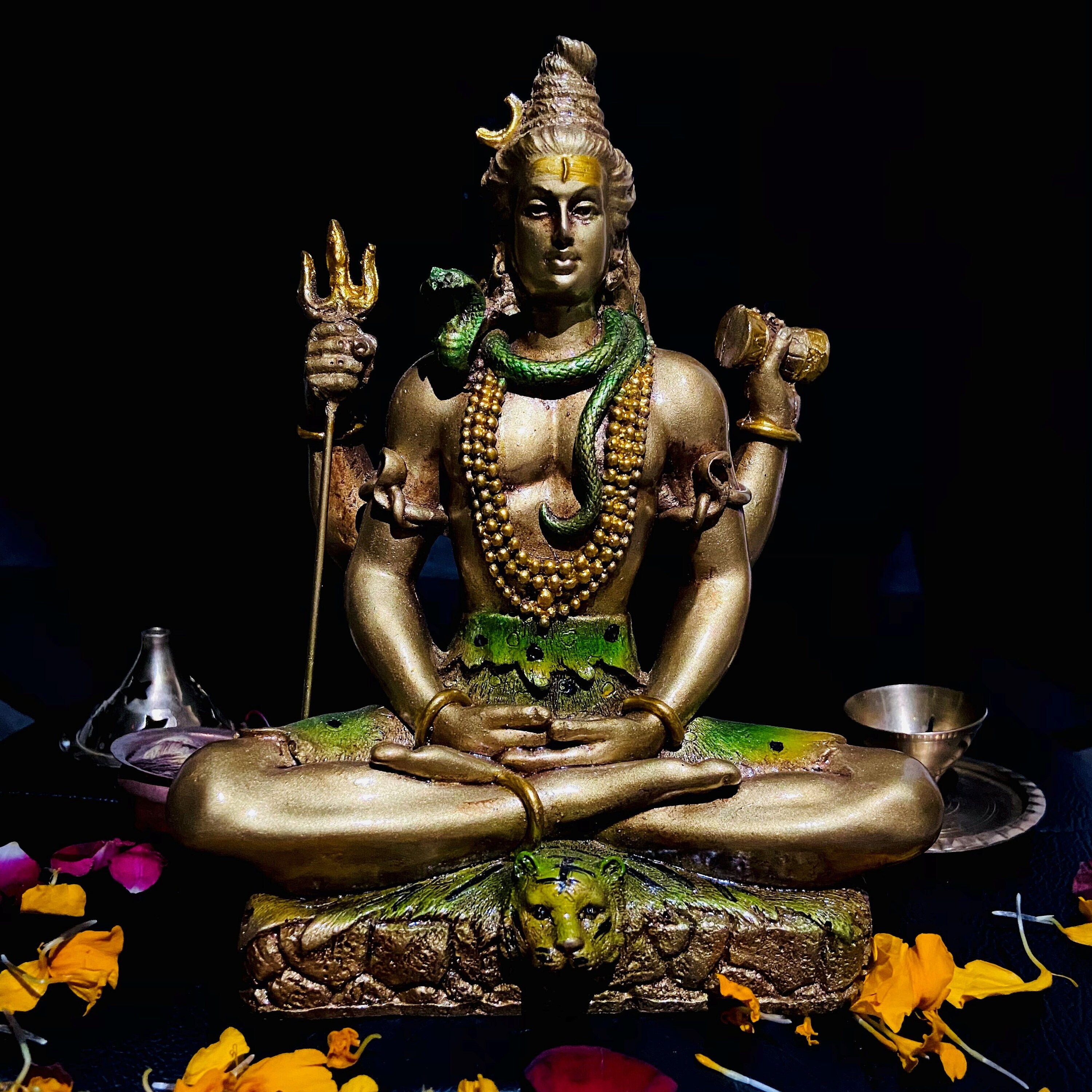 Shiva Hindu God Statue