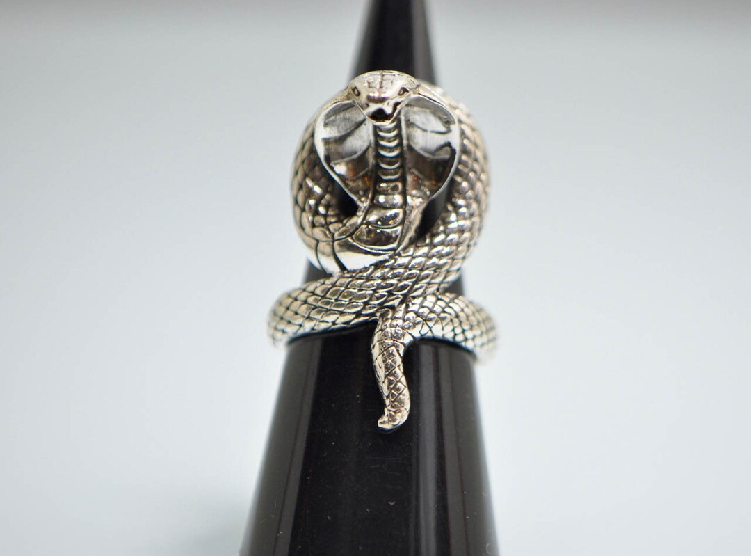Cobra Ring 925 Sterling Silver Coiled Cobra Strike Ring - Etsy