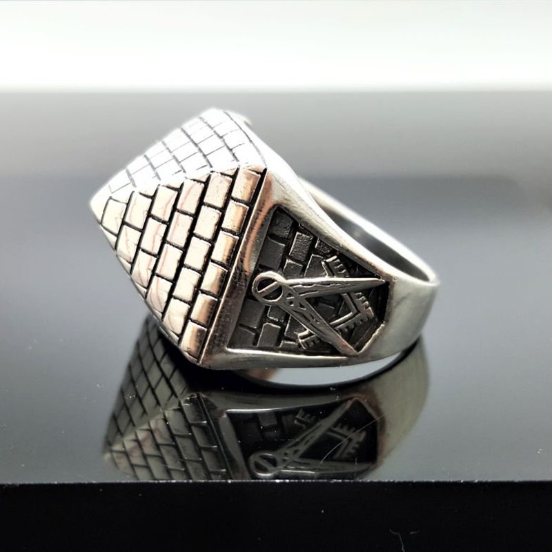 Silver Pyramid Ring - Etsy