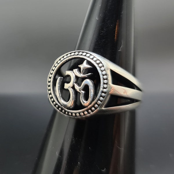 Om Ring - Etsy