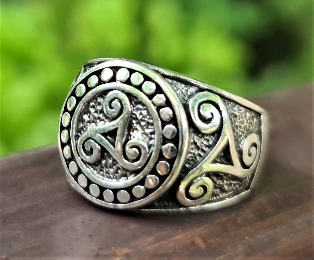Triskelion Ring STERLING SILVER 925 Triskele Trinity Symbol - Etsy