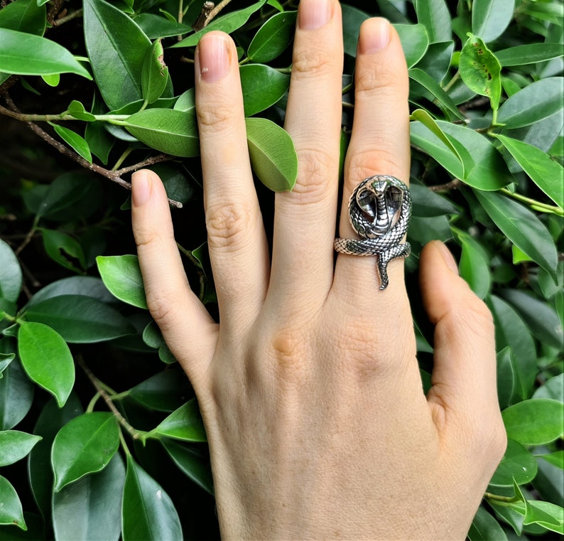 Cobra Ring 925 Sterling Silver Coiled Cobra Strike Ring | Etsy