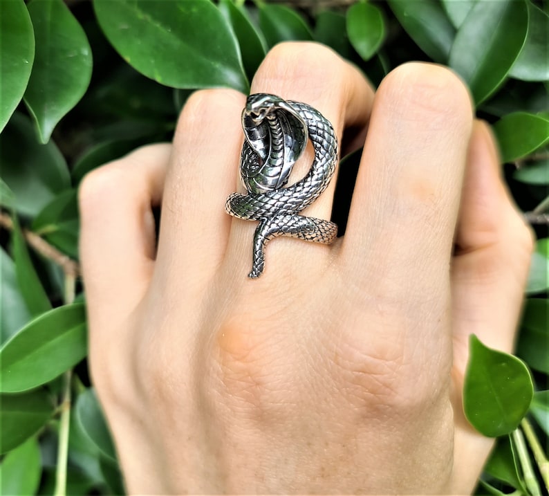 Cobra Ring 925 Sterling Silver Coiled Cobra Strike Ring - Etsy