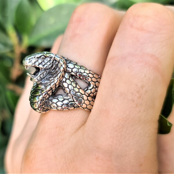 Cobra Ring - Etsy