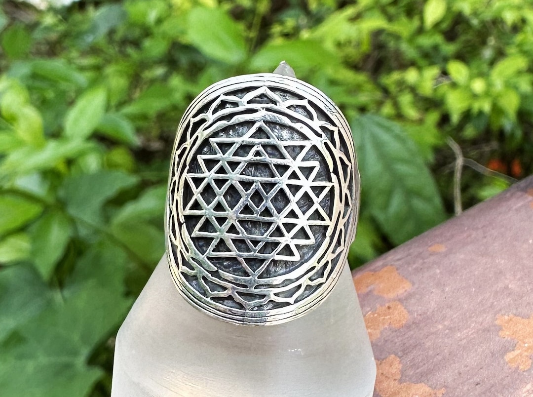 Sri Yantra Ring STERLING SILVER 925 Shri Yantra Sacred Symbol Geometry ...