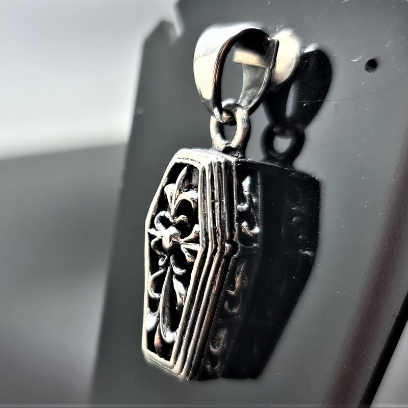 Coffin Locket Skeleton - Etsy