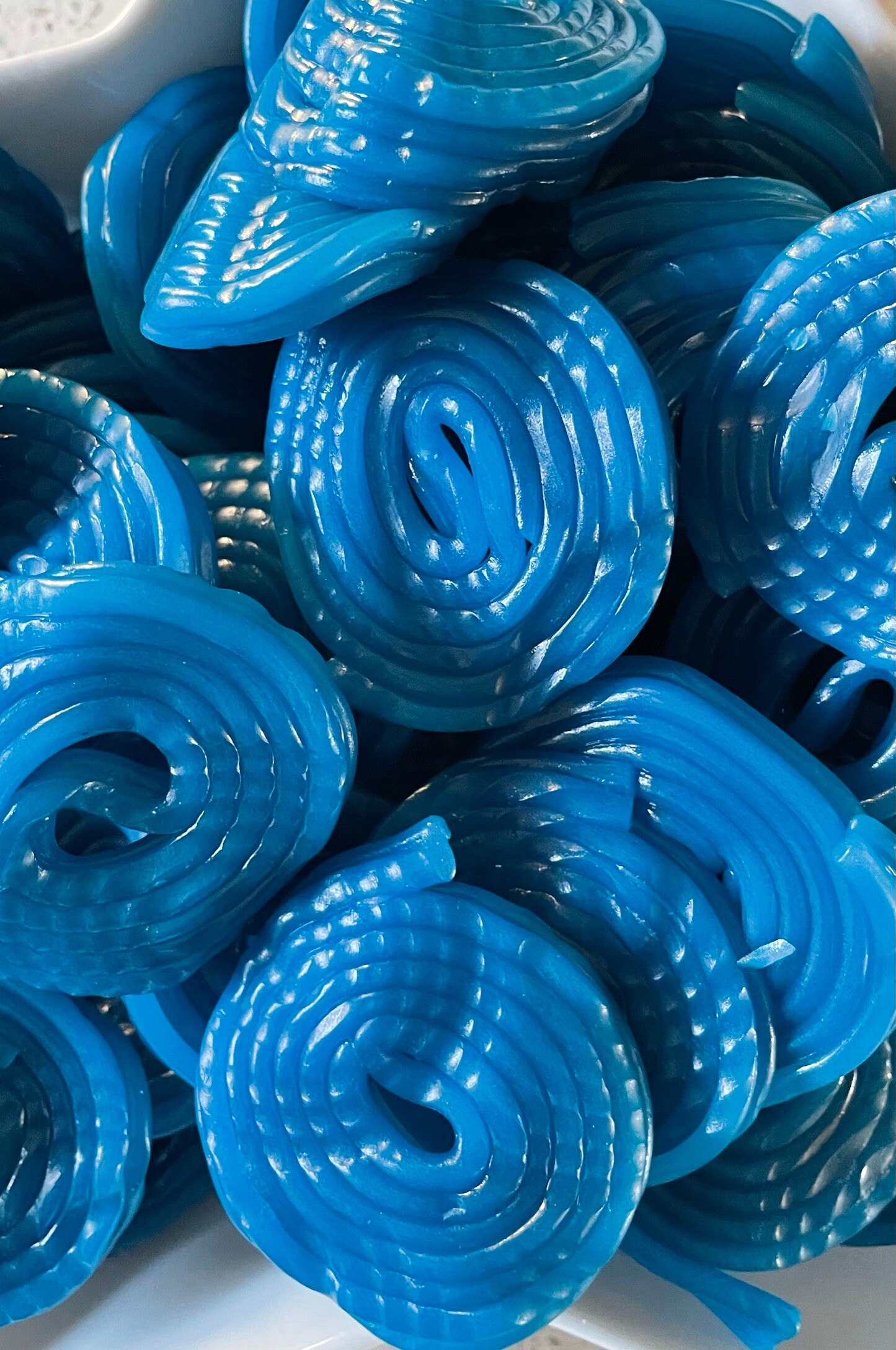 BLUE RASPBERRY WHEELS 100g 250g Bags of sweets uk / retro | Etsy