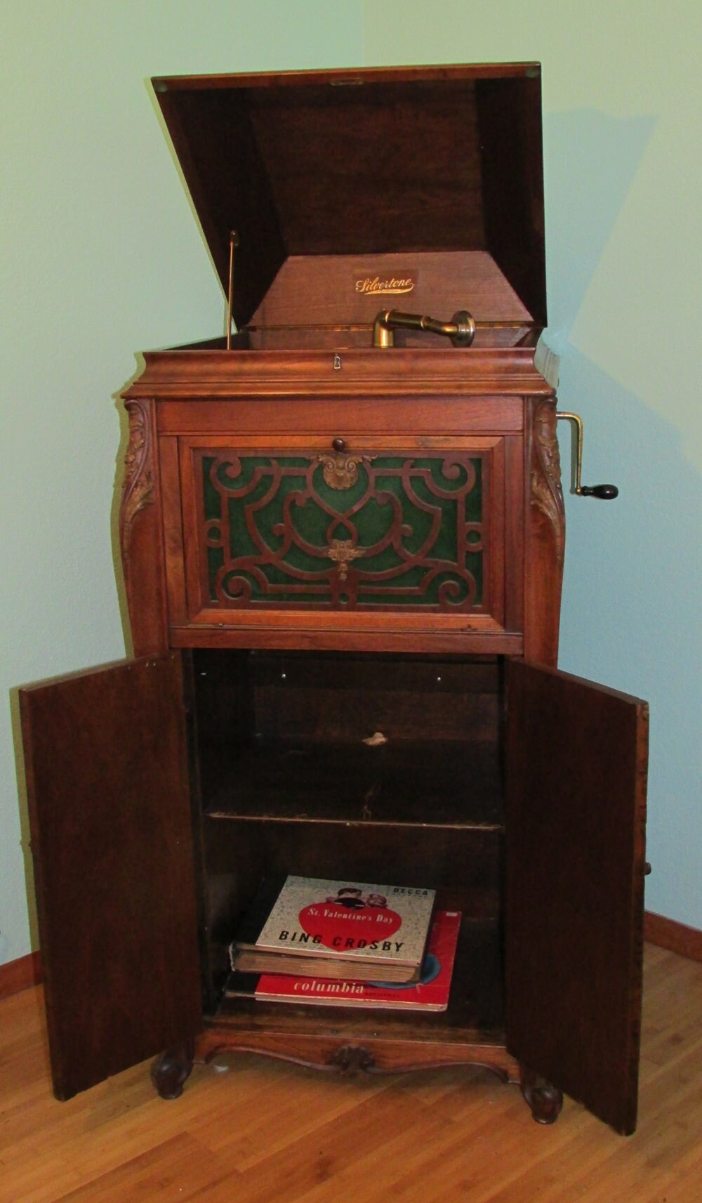 Antique Walnut Victrola by Silvertone - Etsy
