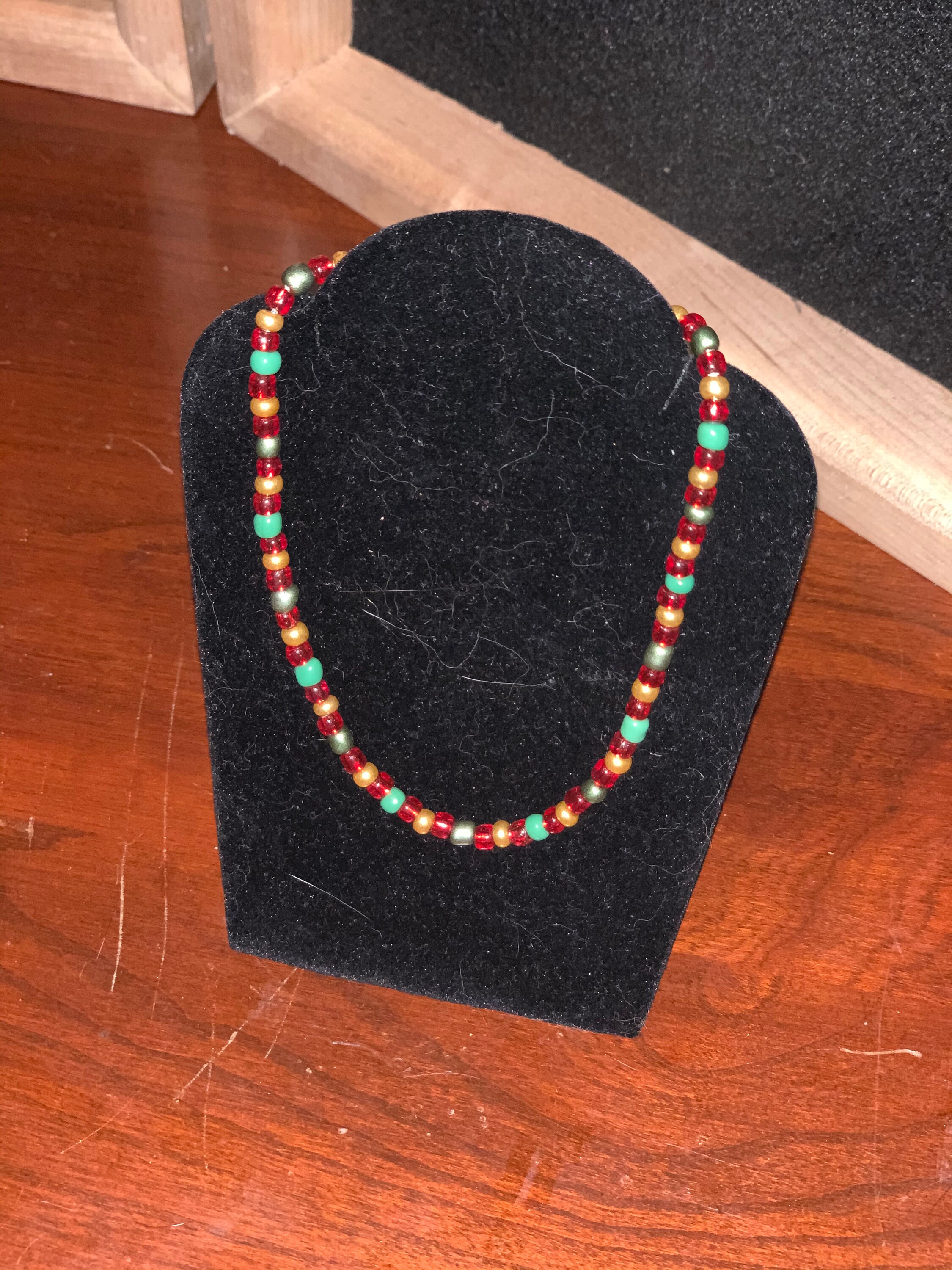 Red, Green, and Gold Christmas Anklet - Etsy