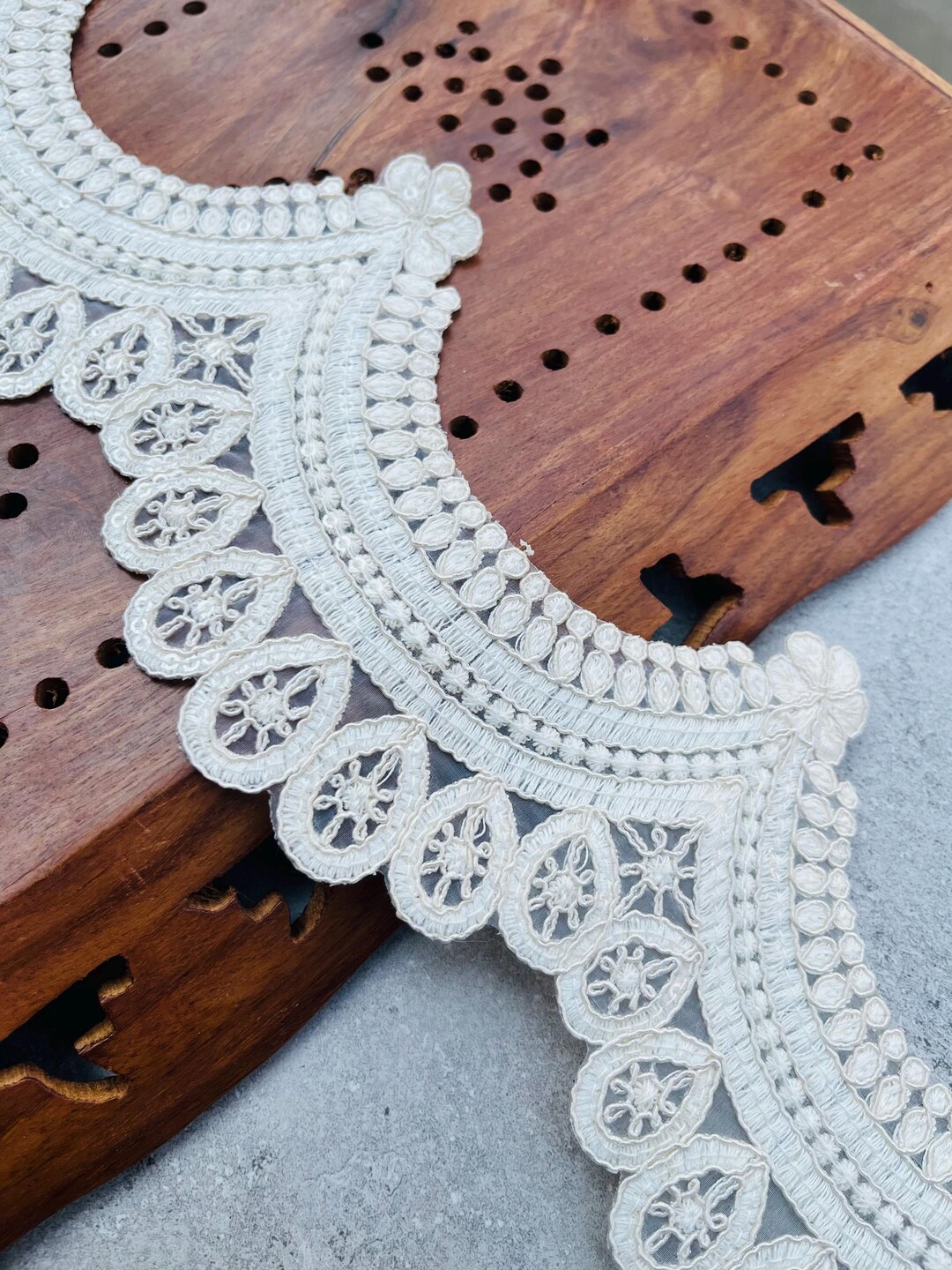 1 Yards Bridal White Embroidered Scallop Indian Lace, High Quality Zari ...