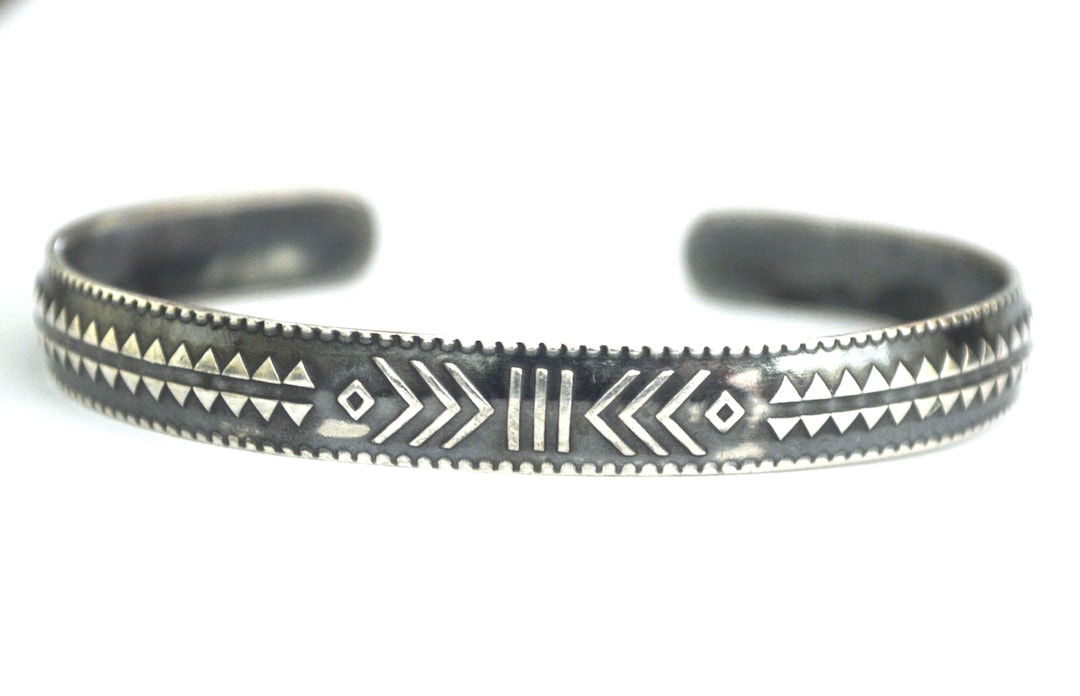 Baltic Signs Silver Bangle / Cuff Bracelet Aproce Ar Laimas Slotiņu - Etsy