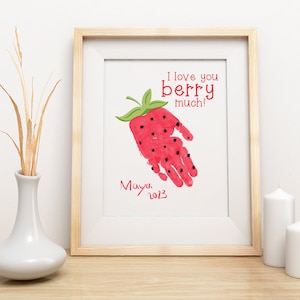 Valentine's Day Printable | I Love You BERRY Much | Kids' Handprint ...