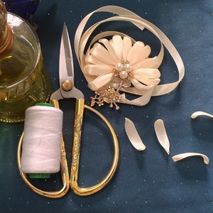 Tutorial Semi-circular DAISY Fabric Ribbon FLOWER Making, Without ...