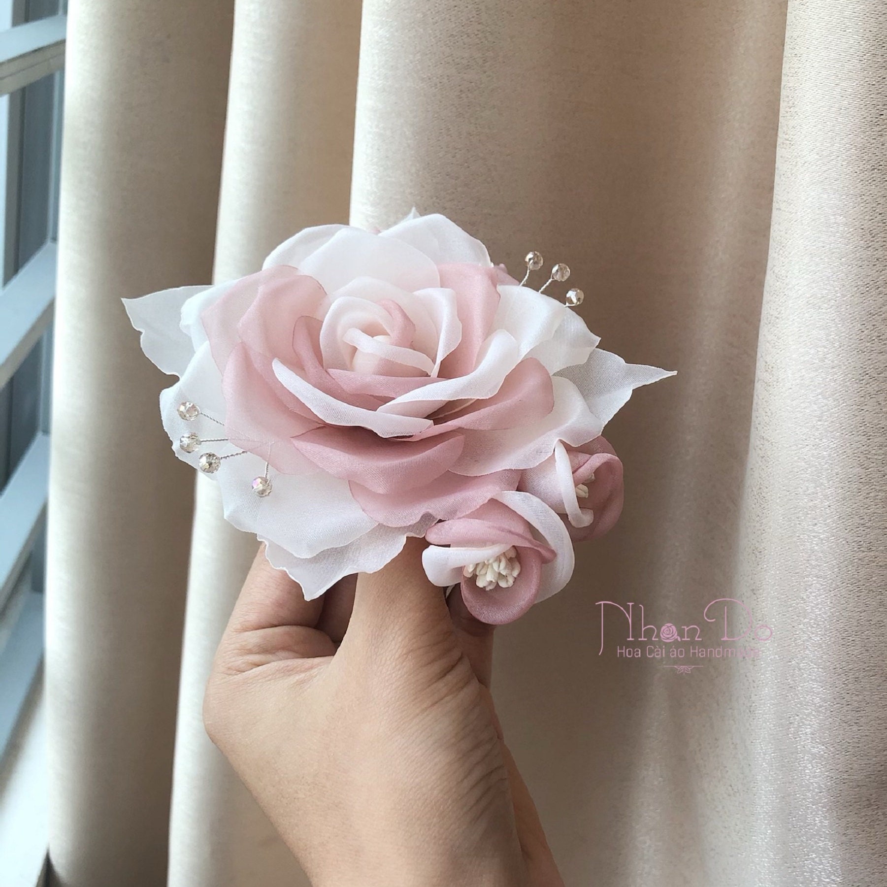 PINK FLOWER BROOCH Pearl Brooch Beaded Pearl Wool Brooch - Etsy