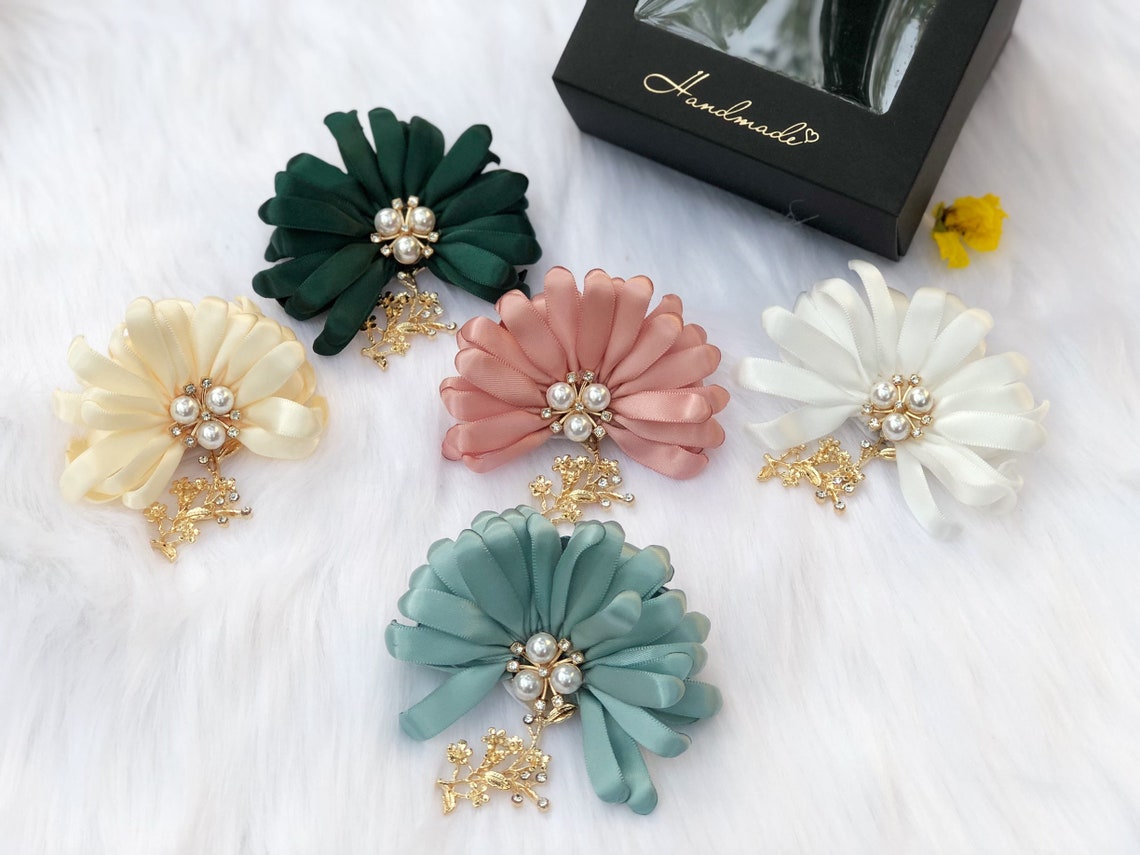 Tutorial Semi-circular DAISY Fabric Ribbon FLOWER Making, Without ...