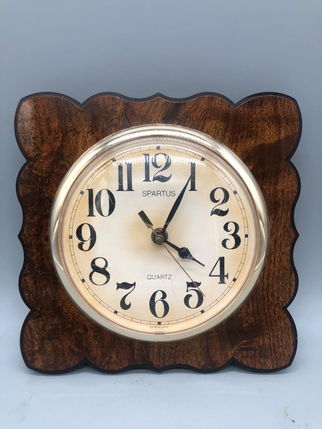 Vintage Spartus Wall Clock. Battery Operated. - Etsy