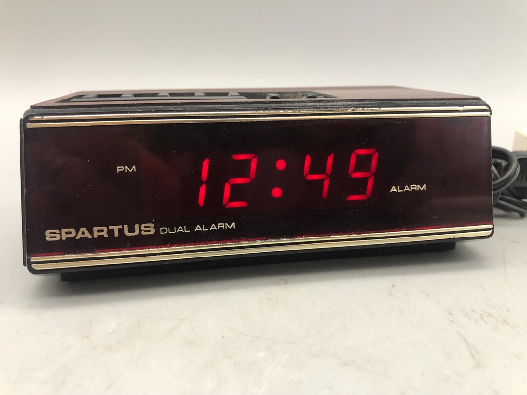 Vintage Spartus Alarm Clock. Model No. 1148. - Etsy