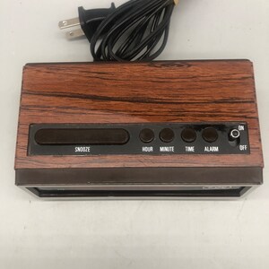 Vintage Tozai Digital Alarm Clock. Model 3055 - Etsy