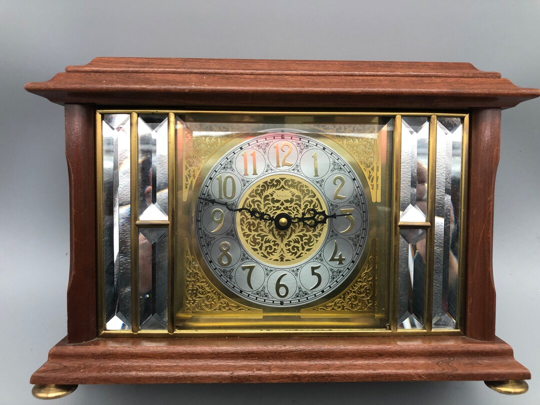 Vintage GE Gold Medallion Mantle Clock. Model 1345 C. - Etsy