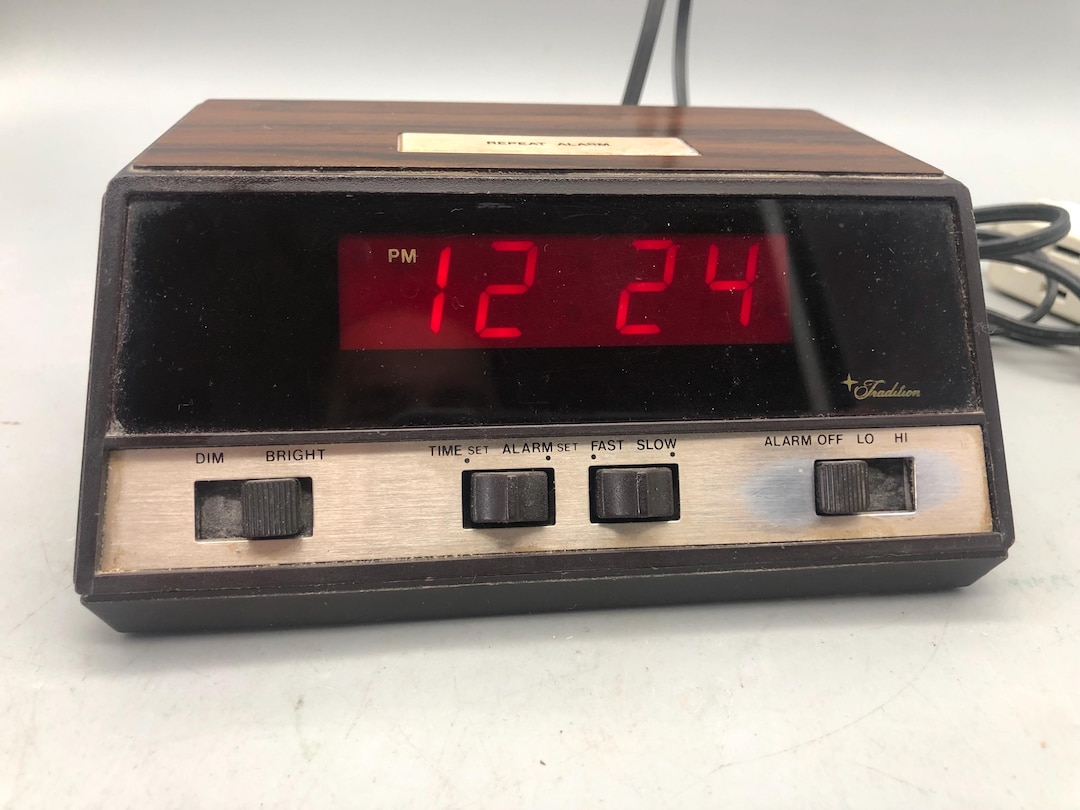 Vintage Tradition Digital Alarm Clock. - Etsy
